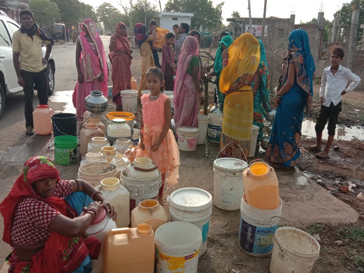 Drinking water crisis deepens in Berkhedi village of Bamori; A village ...