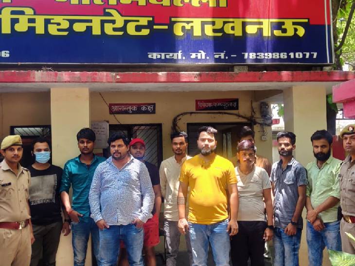 youth riding a luxury car was rioting at 1090 intersection | CM के रूट ...