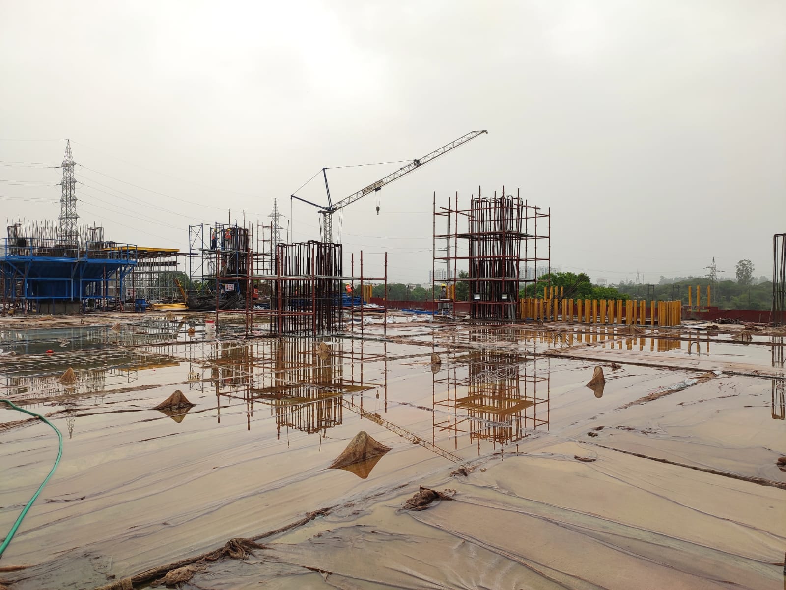 Concourse level slab casting completed at Rithani station in Meerut ...