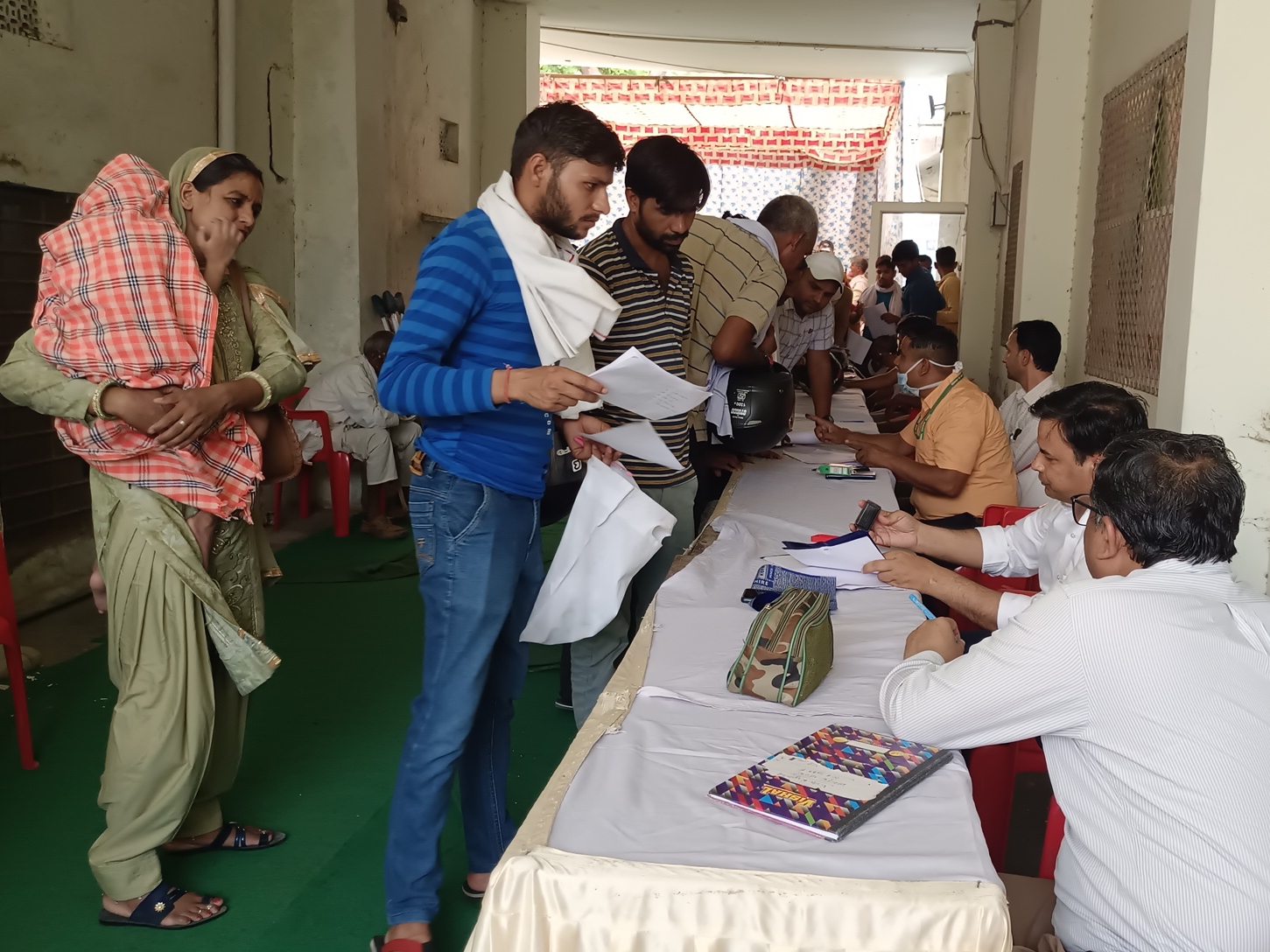 Registration camp for Divyang in Neemrana, selection for accessories ...