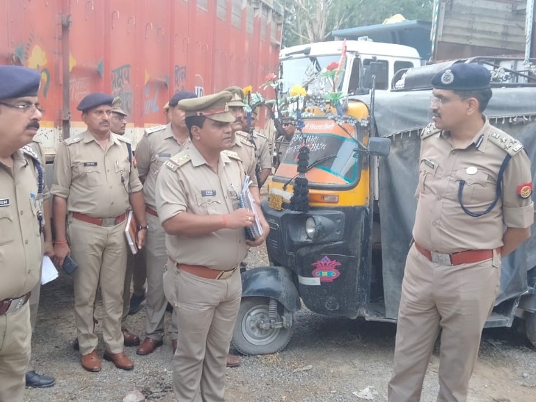 DIG reached Obra inspected Chopan police station Visited the campus ...