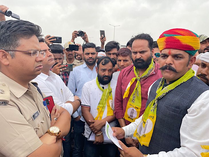 Gegal toll was siege, memorandum submitted regarding various demands ...