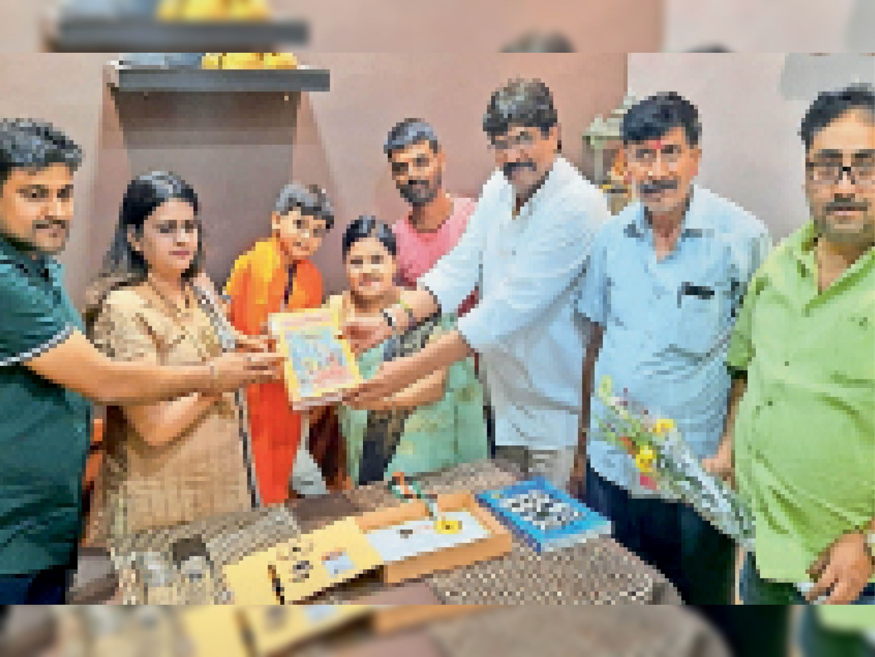 Yuvraj, a student who entered India Book World Record by reciting ...