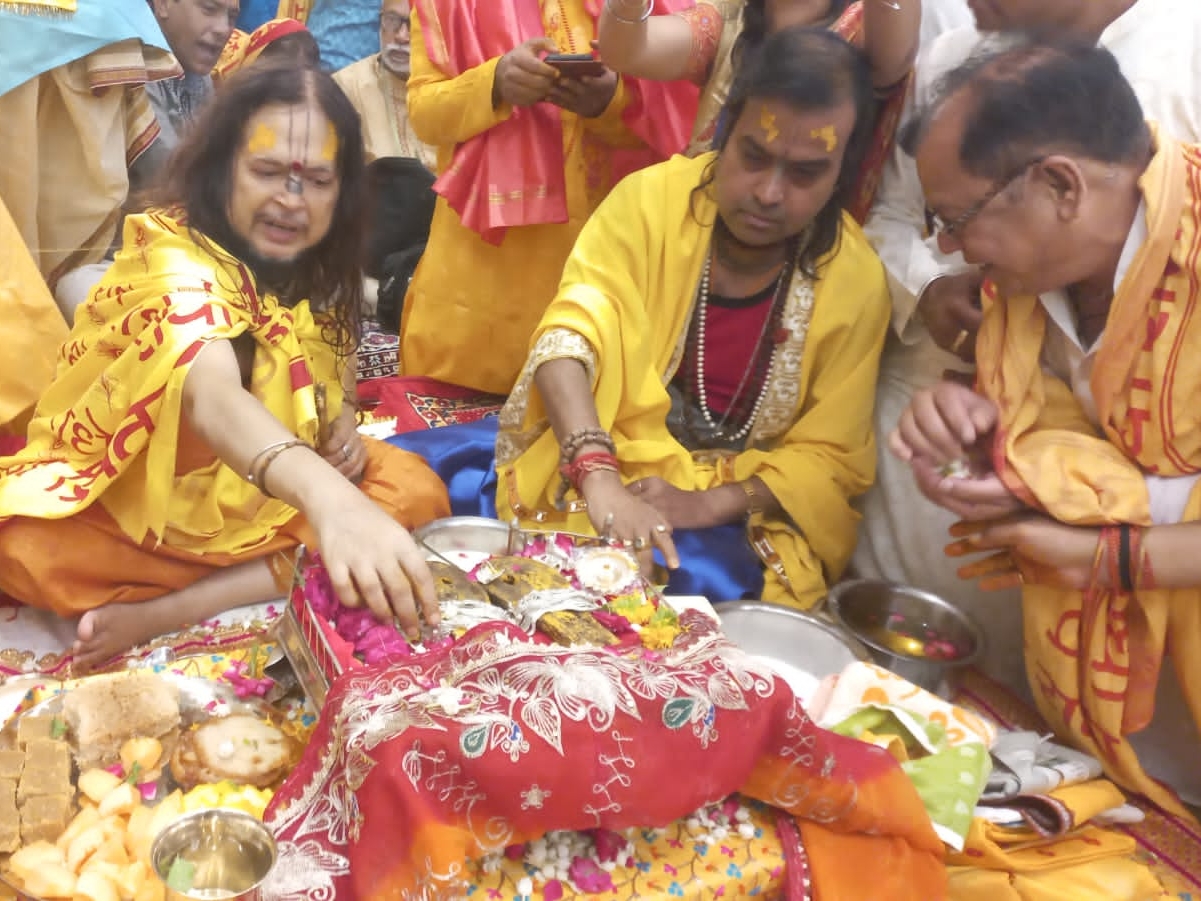 Saints worshiped, said - chanting of Harinam is necessary to lead a ...