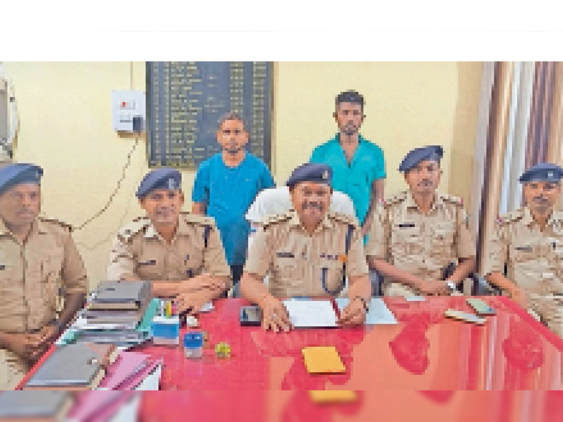 4000 only. Because of this Mohit was strangled to death, two arrested ...