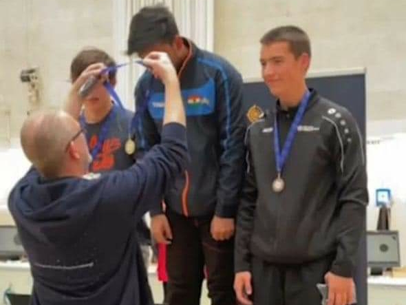 Medal in 10 meter rifle shooting, won gold in Denmark for the first ...