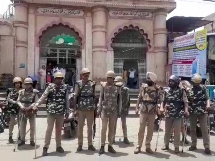 Police were deployed at 72 places, the commissioner and the DIG ...