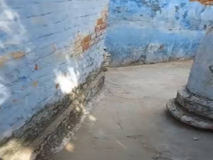 Bibi Razia's mosque boasts of a 7,000-year-old temple; Some pillars ...