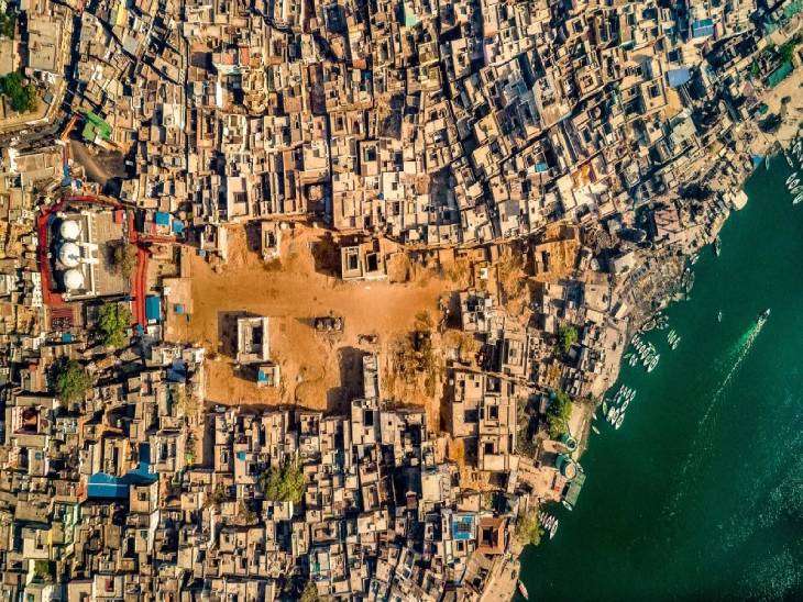 Bibi Razia's mosque boasts of a 7,000-year-old temple; Some pillars ...