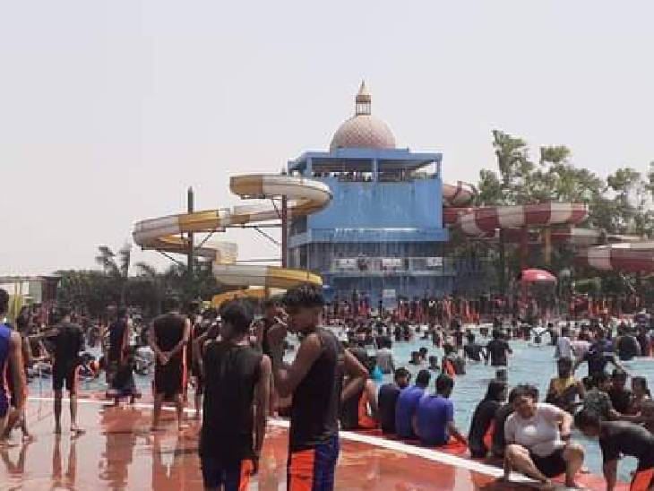 8 to 10 thousand people are reaching the water park, tickets worth one ...