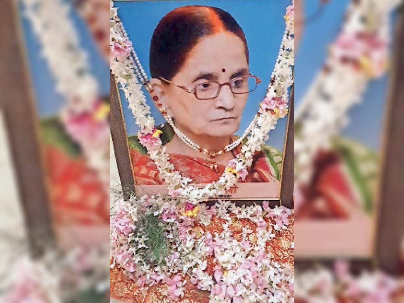 Tributes paid to former ward councilor Sharda Devi on her fourth death ...