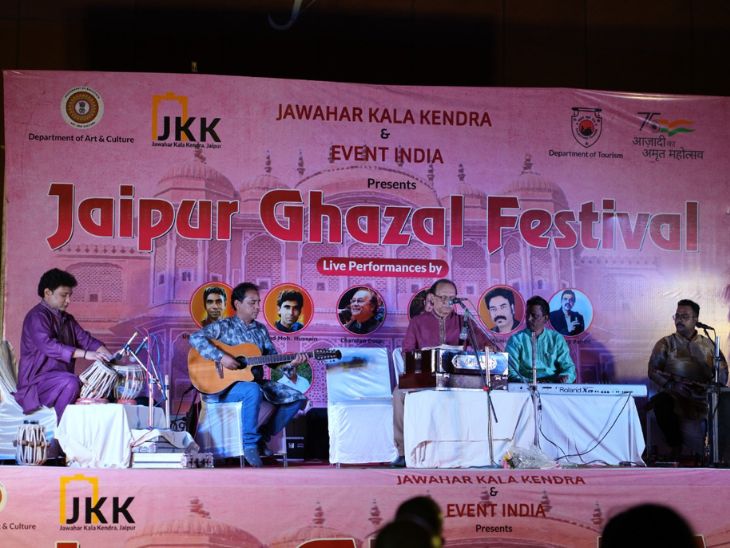 Audience mesmerized by listening to Chandan Das's ghazals on the third ...