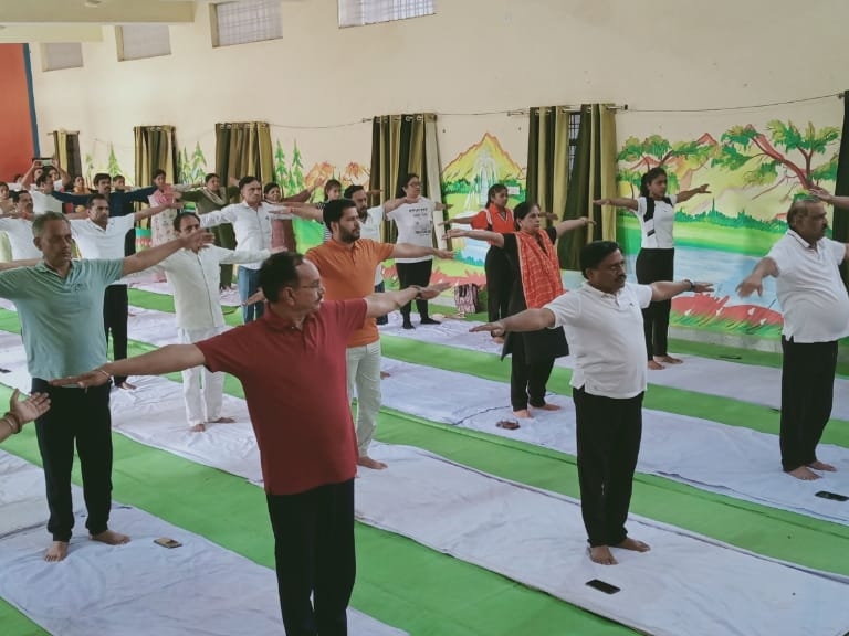Rangoli made in Gandhi Park, Yoga done from group room in Vivekananda ...