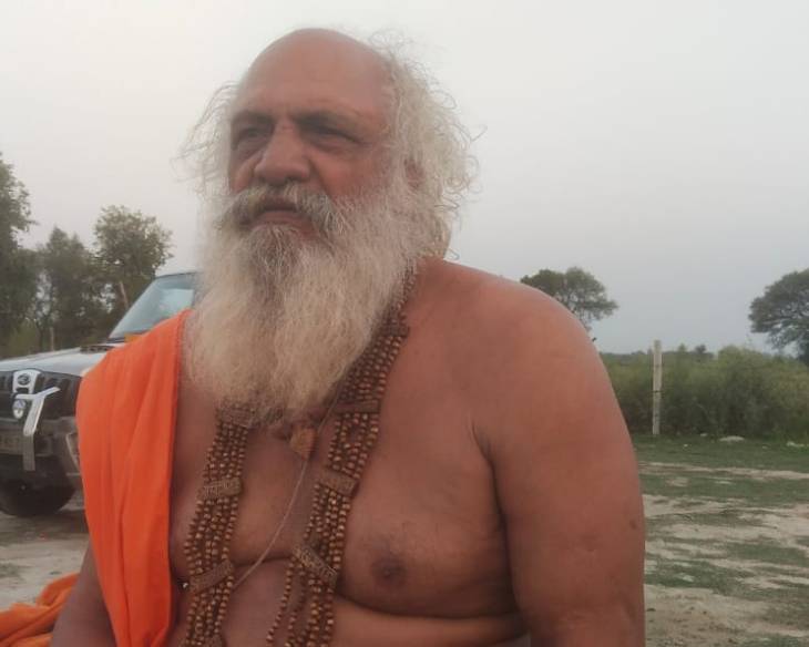 In the name of Mahant Abhiram Das, the warrior of Ramjanmabhoomi, it is being built in a hundred ...