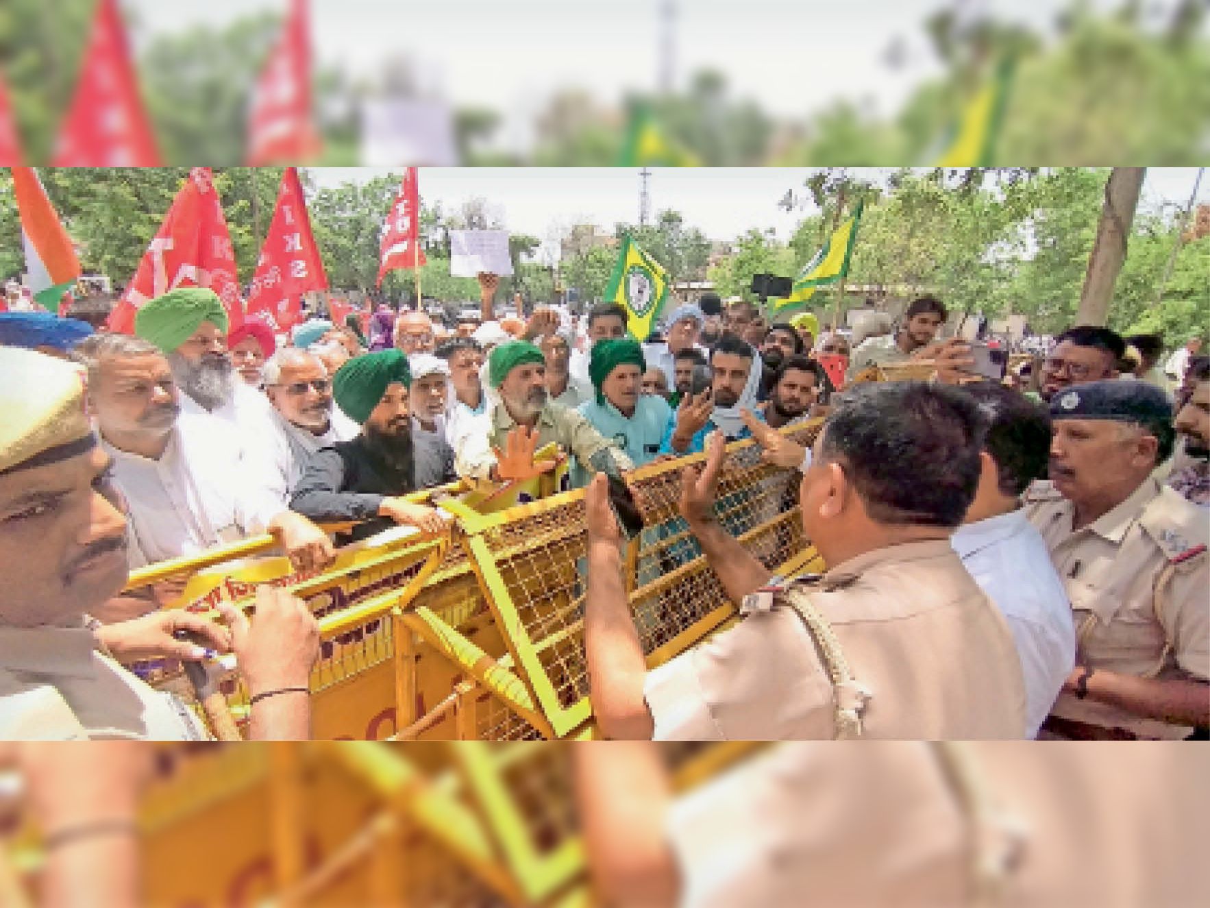 Demonstration of many organizations in the mini secretariat | अग्निपथ ...