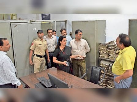 DC inspected the mini secretariat, ordered to give notice to the absent ...