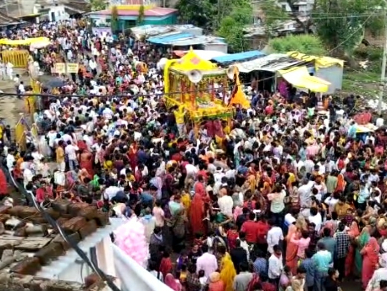 God came to Manora to give darshan to the devotees, lakhs of people ...