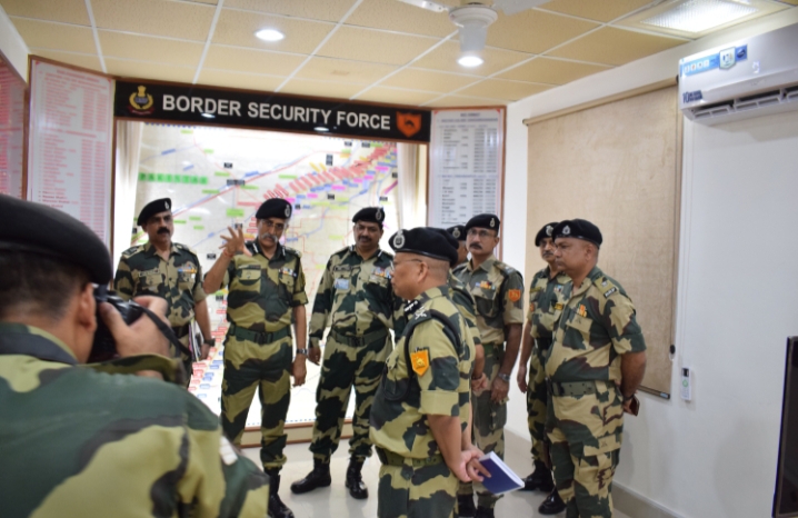 Saw the arrangement of border posts, got information about the ...