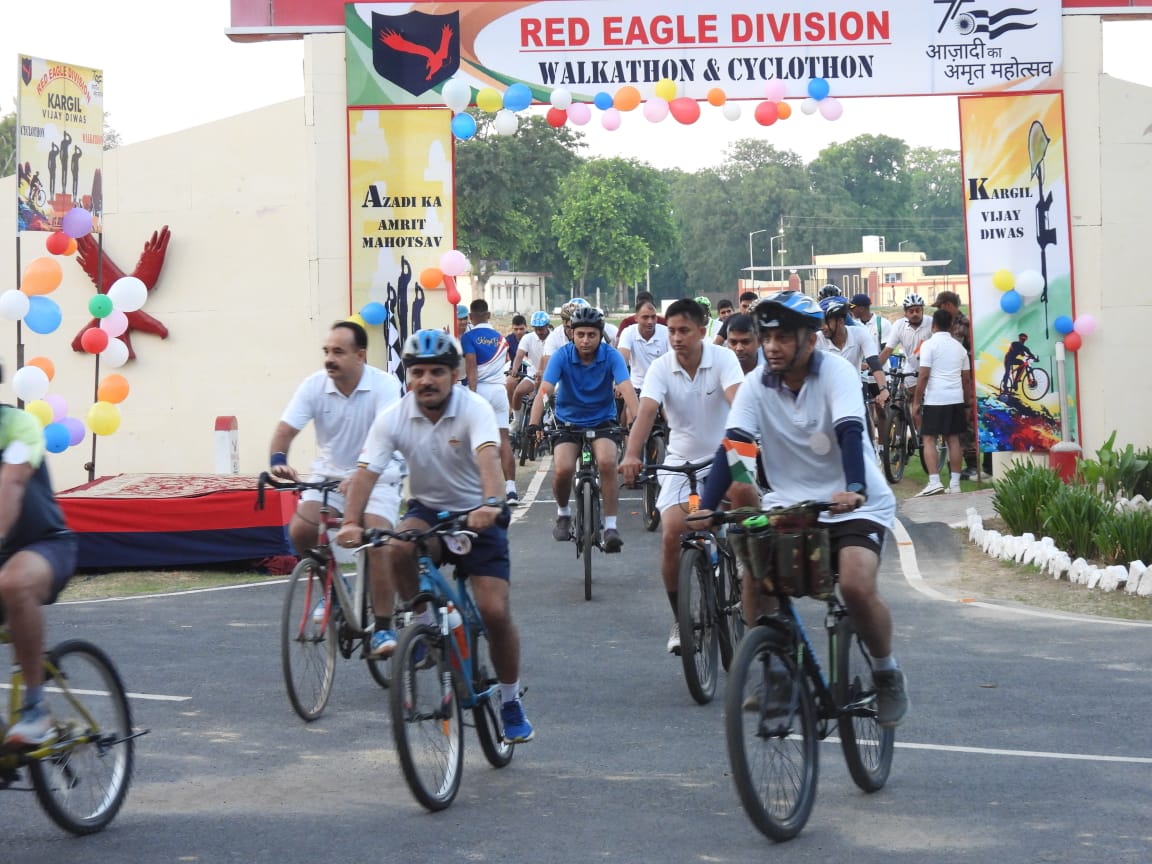 Army's Red Eagle Division took out a cycle race, reached Prayagraj Army ...