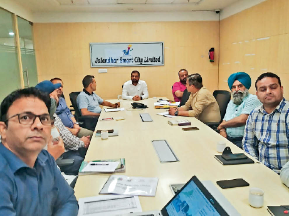Newly appointed corporation commissioner Devinder Singh held a meeting ...