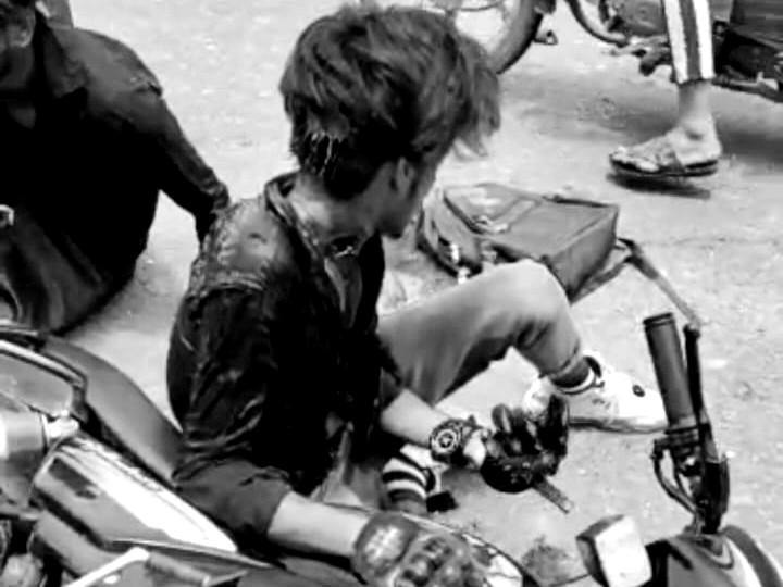 3 bike riders injured in accident, one is in critical condition ...