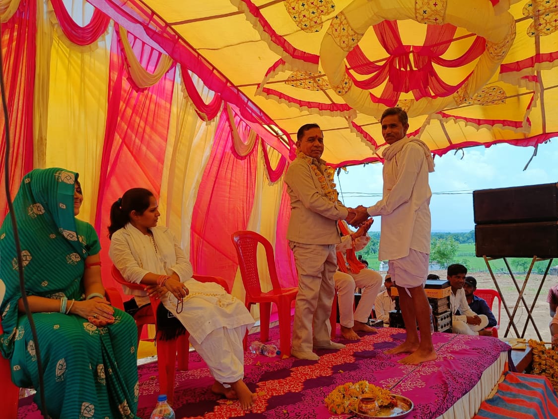 MLA Ranipuria participated in the Van Mahotsav Guru Parv program | वन ...