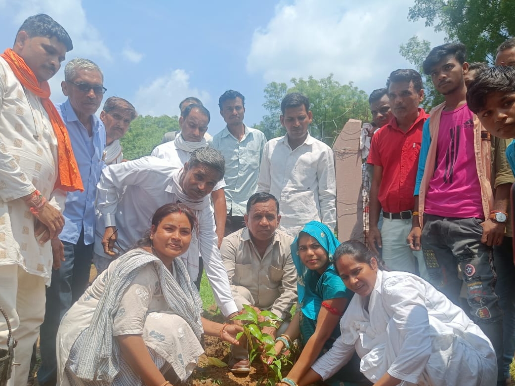 MLA Ranipuria participated in the Van Mahotsav Guru Parv program | वन ...