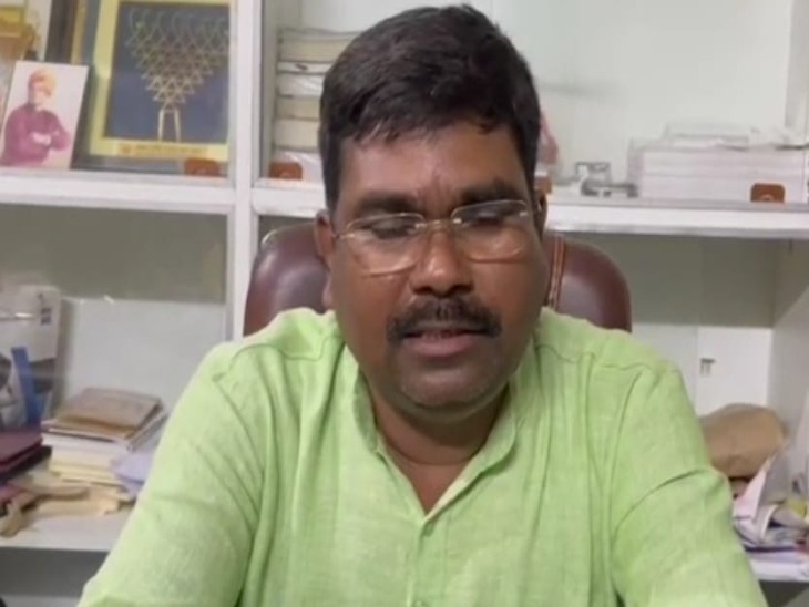 Said the party insulted the tribals of the whole country, Congress ...