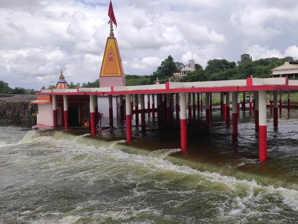 Hanuman Pala overflows, Chambal did the first Jalabhishek of Mother ...