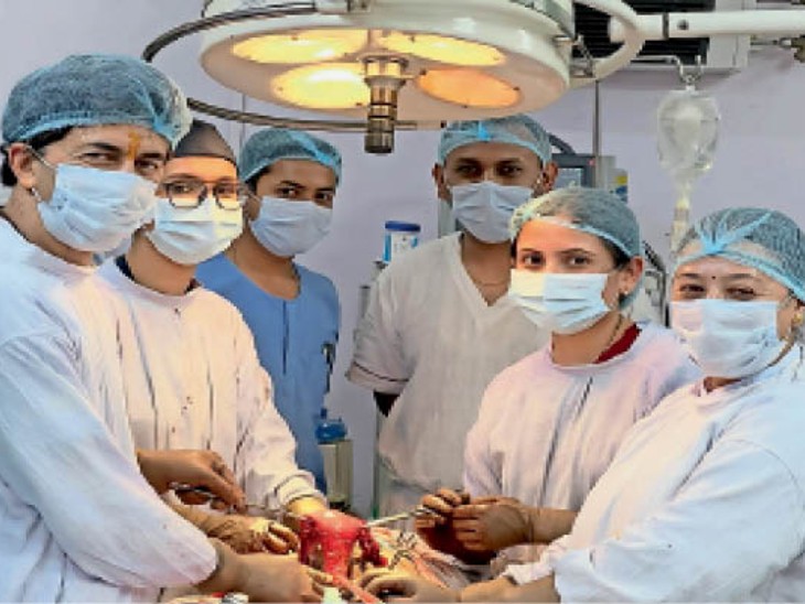 Successful operation of uterus for the first time in Theog Hospital ...