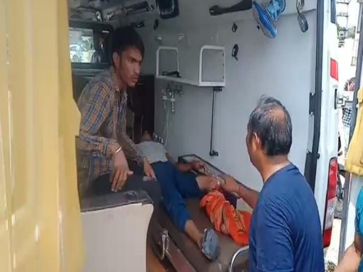 The young man's leg was badly injured, the driver ran after the ...