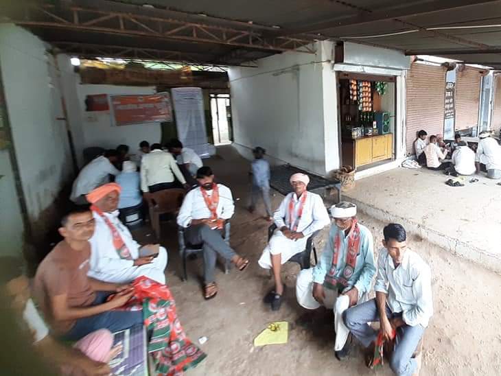 Attack on Congress for loan waiver of farmers in Fagi, accused of ...