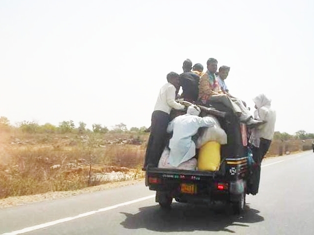 Overloading is not stopping in passenger vehicles, people are traveling ...