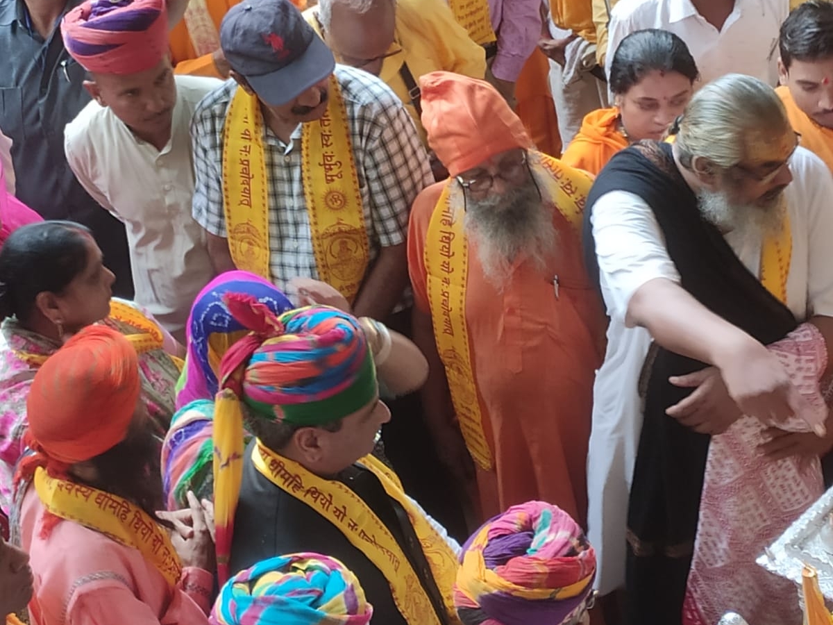 Leave for Aranya Pushkar Teerth Pradakshina Yatra, | तीर्थ की महिमा को ...