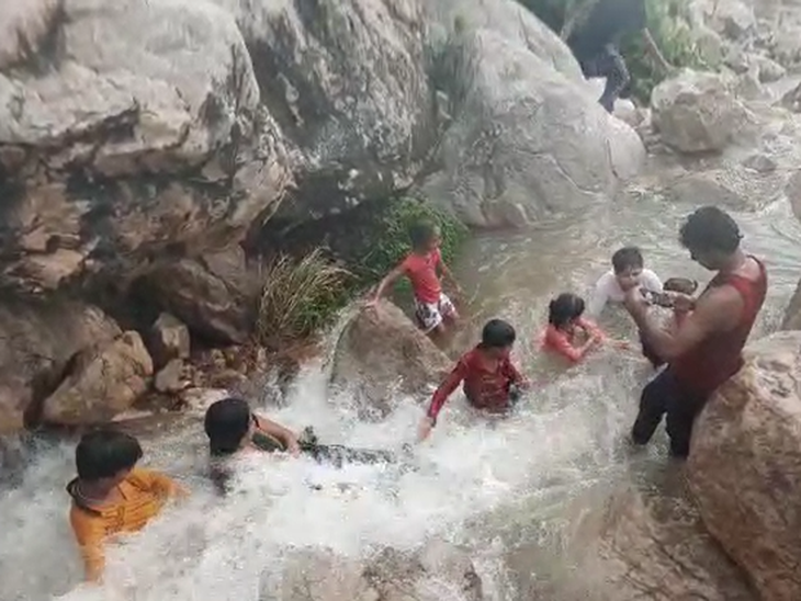 Pushkar Valley Rainfall Photos; Ajmer Anasagar Lake, Waterfalls Photos ...