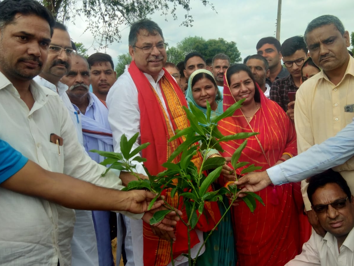 Raising one tree is equal to raising a hundred sons - Satish Poonia ...