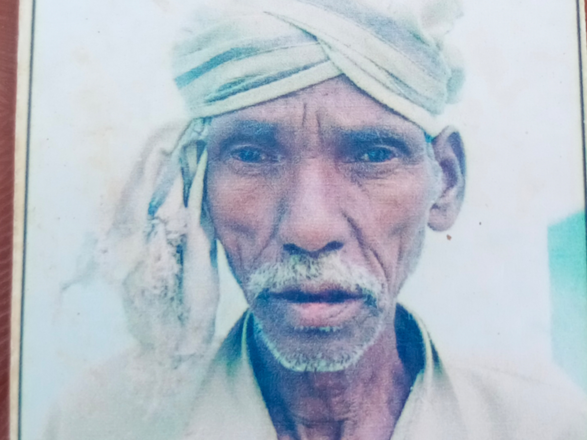 The son said - he was taking care of the crop by putting tapra on the ...