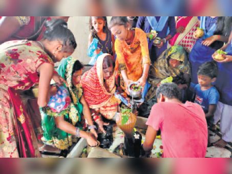 Har Har Mahadev resonated with the slogan, the crowd of devotees ...