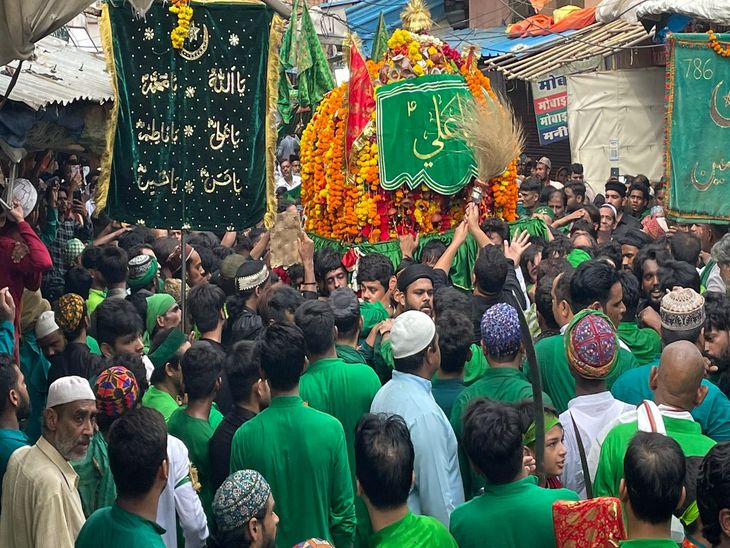 Haidos played with swords in Anderkot, took out ride of Dola, mourned in Taragarh | करबला की जंग ...