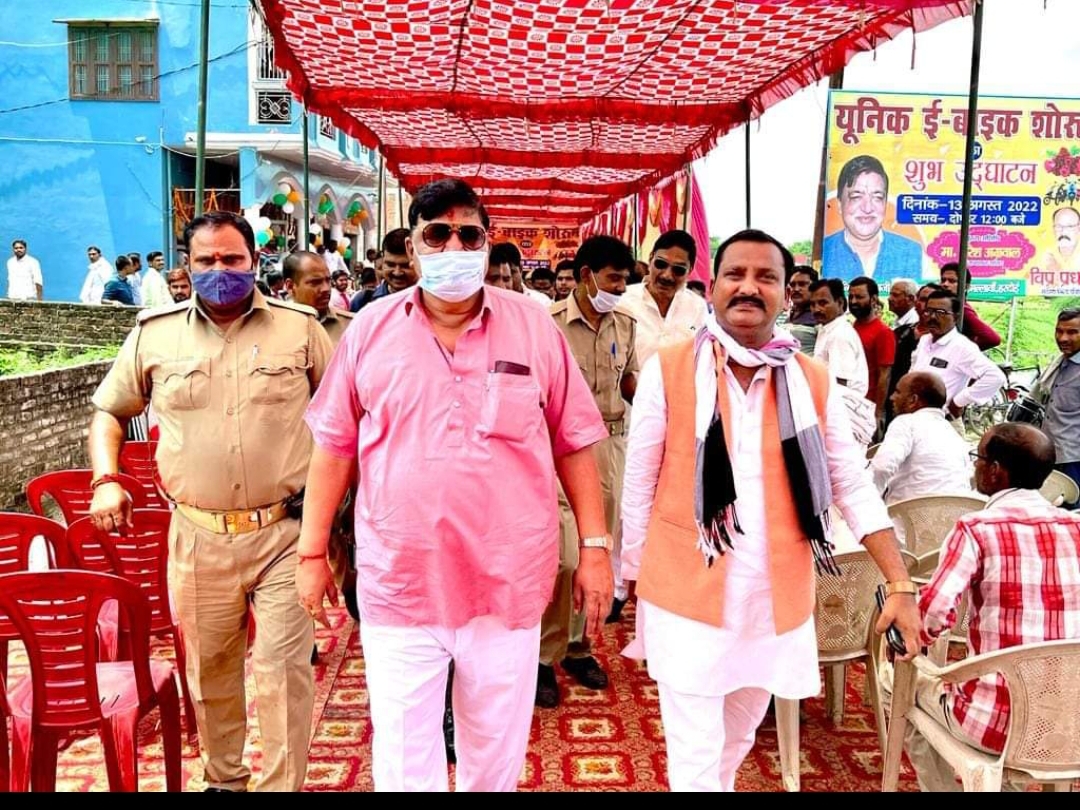 Former Rajya Sabha MP Naresh Agarwal welcomed in Bilgram | बिलग्राम में ...