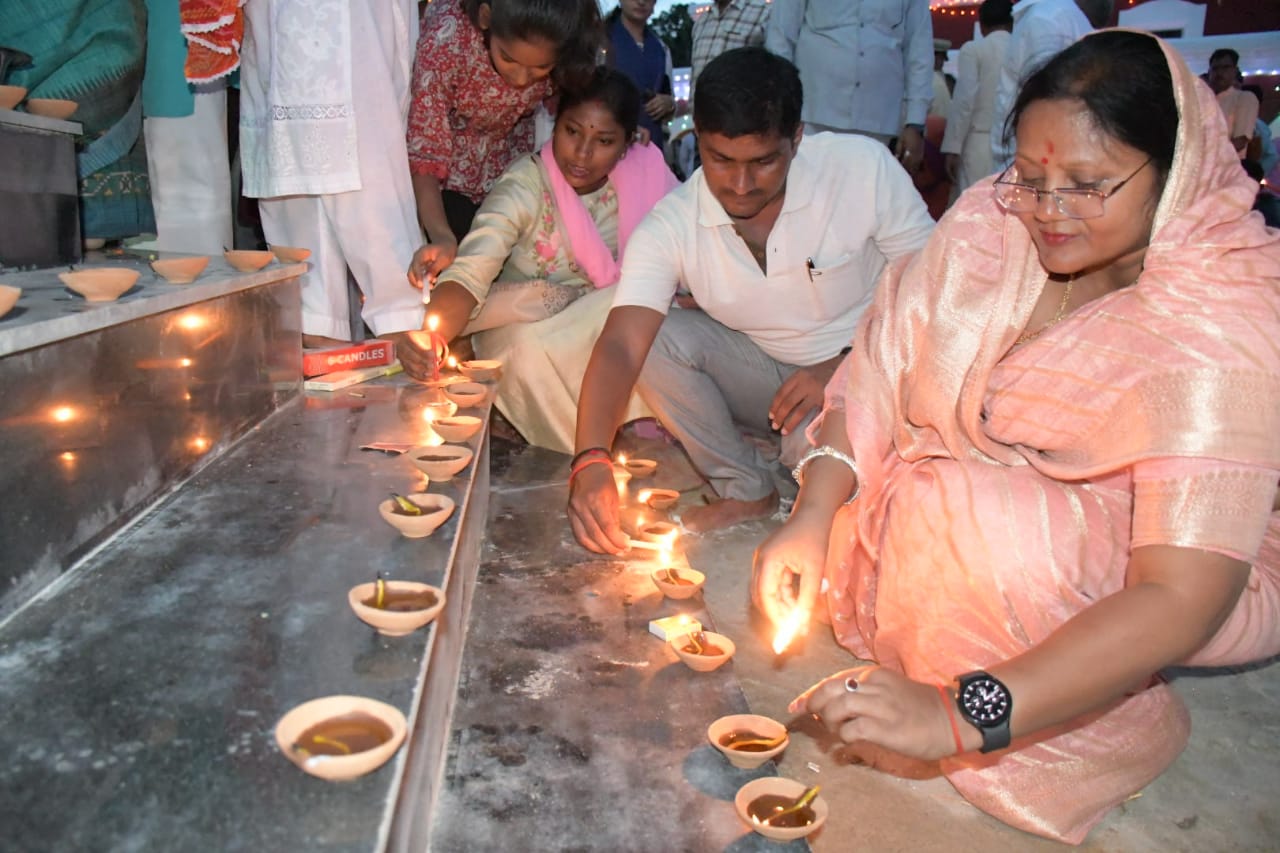 Ramchandra Vidyarthi was martyred on August 14 while hoisting the ...