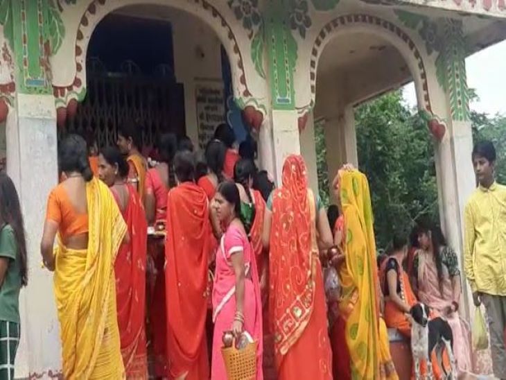In Banswara, the custom of celebrating Saptami after Rakhi, worshiped ...
