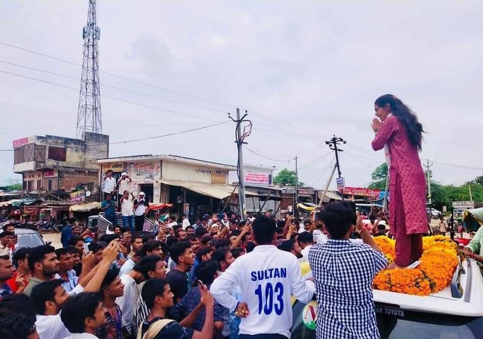 In the Niharika Jorwal election ground, there was a welcome at many ...