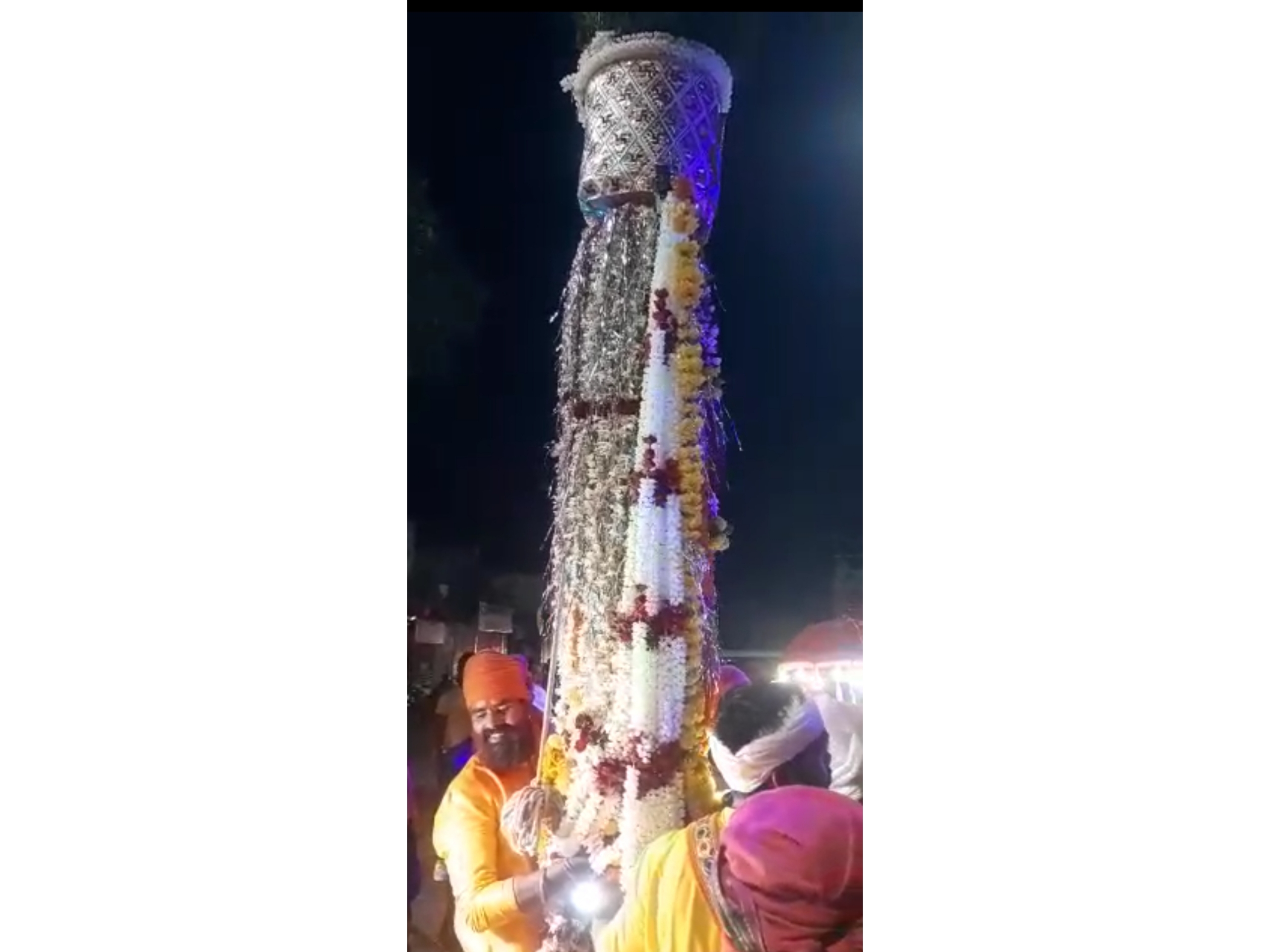 Valmiki Samaj took out a grand stick-mark procession on the holy ...