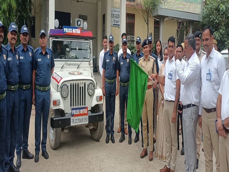 SP flagged off, 10 retired jawans will work for 24 hours, | थार गाड़ी ...