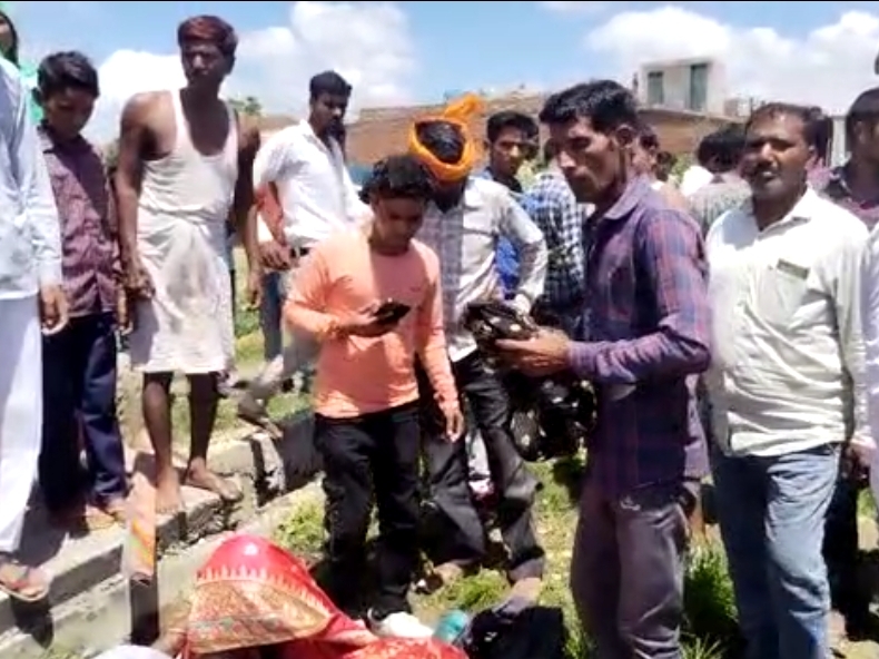 Were going to listen to Kasganj satsang from Saurikh, accident happened ...