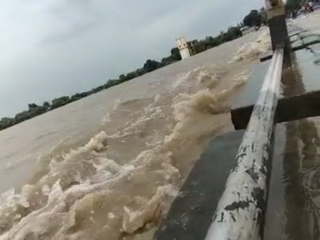 Water level increased due to water of Bargi Dam, Narmada crossed 15 ...