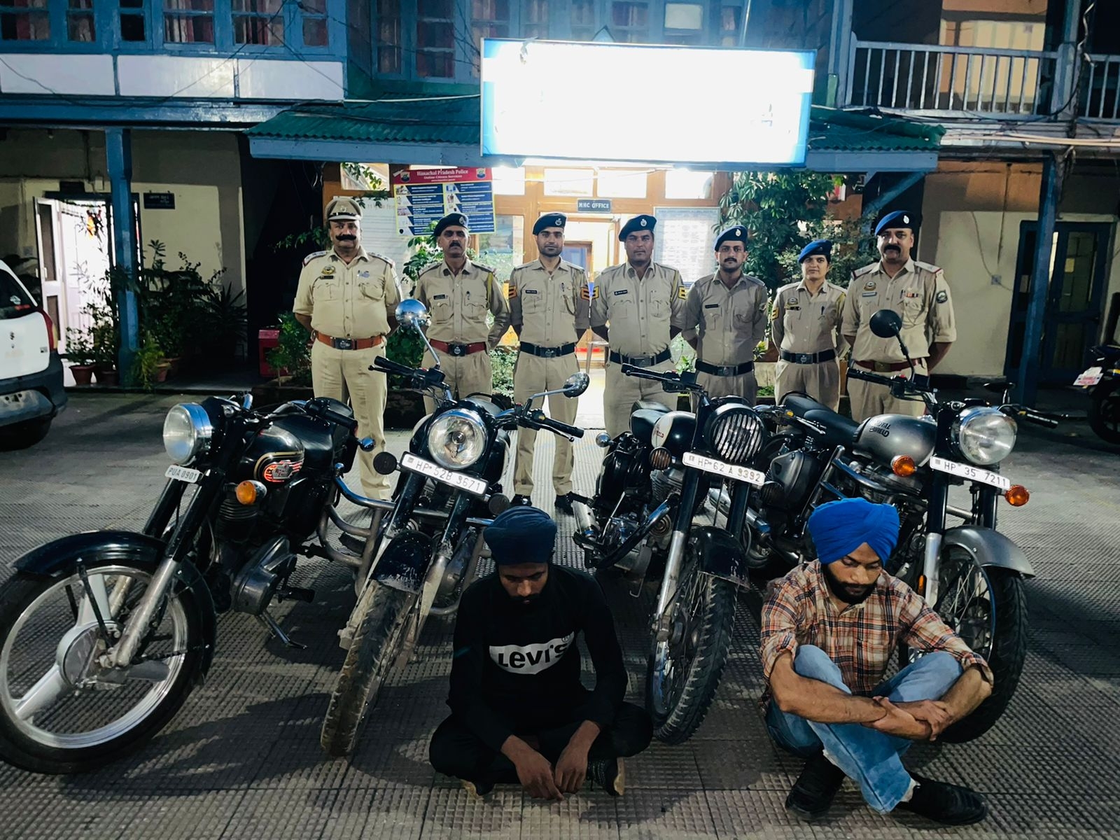 bike thief gang busted In Shimla Himachal ,Used to steal bikes from ...