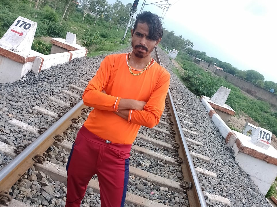 SDRF's rescue operation continues in a rush to save a friend | पानी में ...