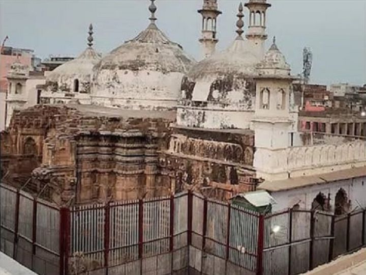 Varanasi Gyanvapi Masjid Shringar Gauri Case | Mughal emperor Aurangzeb ...